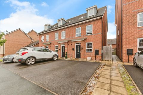 3 bed town house for sale in Filter Bed Way, Sandbach, Cheshire CW11, £ ...
