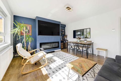 Clem Attlee Court, Fulham SW6, 3 bed flat for sale, £550,000 - Zoopla