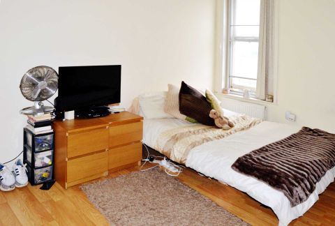 High Street, Acton W3, Studio to rent, £950 pcm - Zoopla