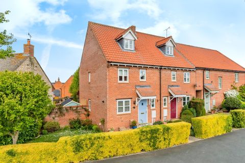 Loddington Way, Mawsley, Kettering NN14, 3 bed property for sale, £ ...