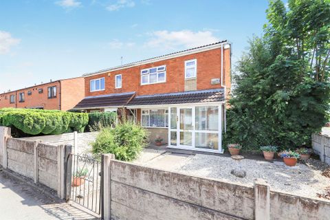 Evans Street, Whitmore Reans, Wolverhampton WV6, 3 bed semi-detached ...