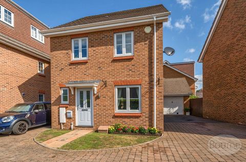 Badger Way, Aldershot, Hampshire GU12, 3 bed detached house for sale, £ ...