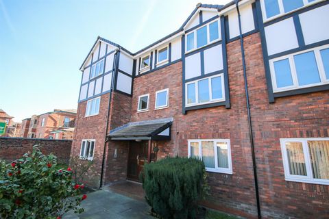 2 bed flat to rent in Cranford House, Half Edge Lane, Eccles M30, £850 ...