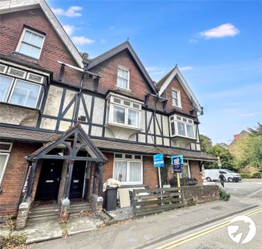London Road, Strood, Kent ME2, 1 bed flat for sale, £60,000 - Zoopla