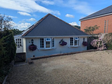 Quay Lane, Brading, Sandown PO36, 2 bed detached bungalow for sale, £ ...