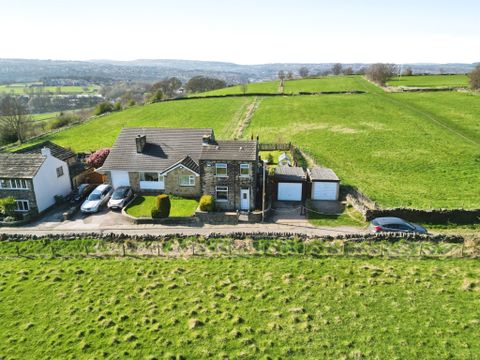 Hall Bower, Huddersfield HD4, 3 bed detached house for sale, £240,000 ...