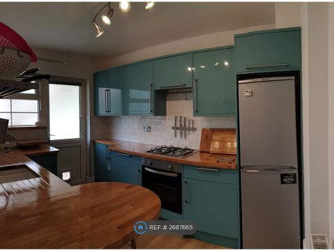 Amblecote Road, London SE12, 2 bed flat to rent, £1,600 pcm - Zoopla
