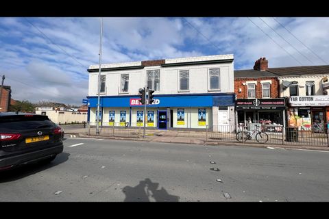 2 bed flat to rent in St. Leonards Road, Northampton NN4, £1,050 pcm ...