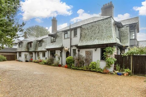 7 bed detached house for sale in Rusper Road, Ifield, Crawley, West ...