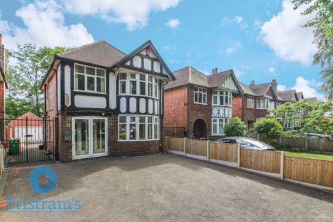 3 bed detached house to rent in Russell Drive, Nottingham NG8, £1,595 ...