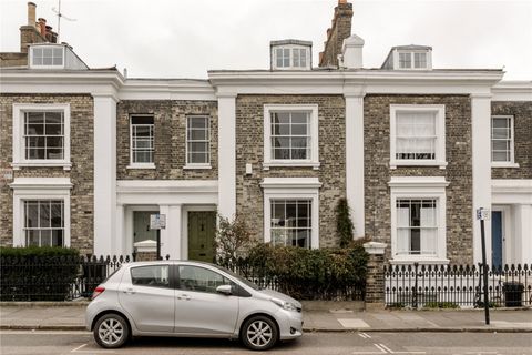 St Peter's Street, Angel, Islington, London N1, 3 bed terraced house ...