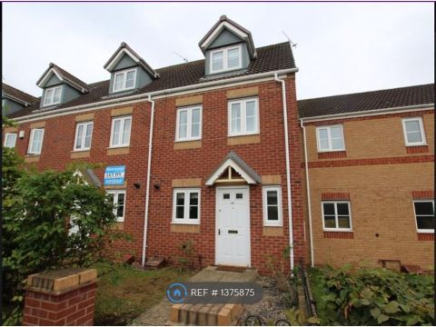 3 bed terraced house to rent in Signet Square, Coventry CV2, £1,350 pcm ...