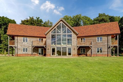 5 bed detached house to rent in Snelsmore Common, Newbury, Berkshire ...