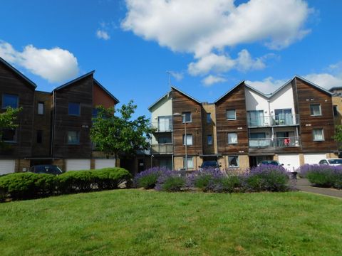 Marine House, Quayside Drive, Colchester, Essex CO2, 1 bed flat to rent ...