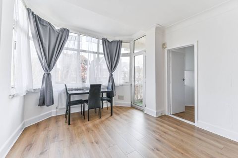 1 bed flat to rent in Thrale Road, Streatham, London SW16, £1,250 pcm ...