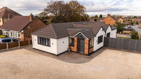 Shaws Lane, Walsall WS6, 4 bed bungalow for sale, £480,000 - Zoopla