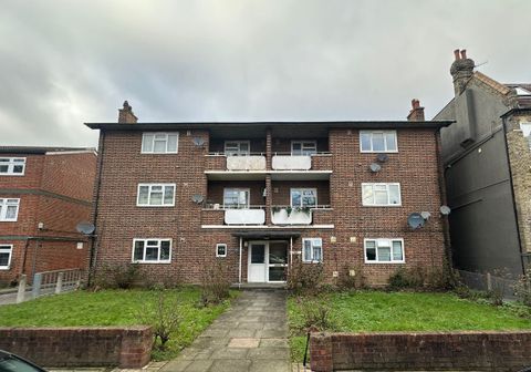 21A Hopton Court, Hopton Road, Streatham, London SW16, 2 bed flat for ...