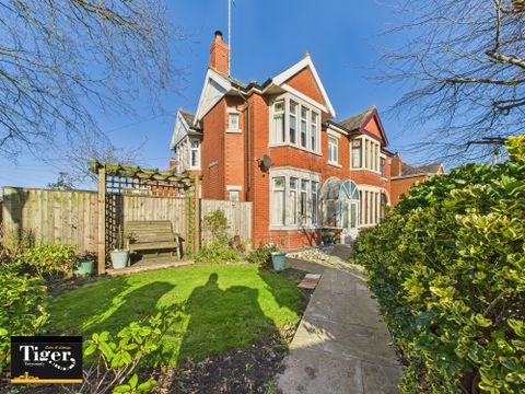 Squires Gate Lane, Blackpool FY4, 3 bed semi-detached house for sale, £ ...