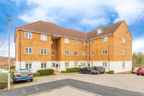 Redgrave Court, Wellingborough, Northamptonshire NN8, 2 bed flat for ...