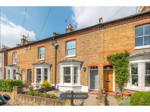 3 bed terraced house to rent in Heathfield South, Twickenham TW2, £3,250 pcm - Zoopla