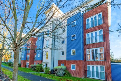 2 bed flat for sale in Alexander Square, Eastleigh SO50, £170,000 - Zoopla