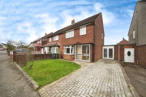 3 bed semi-detached house for sale in Southdrift Way, Luton LU1, £ ...