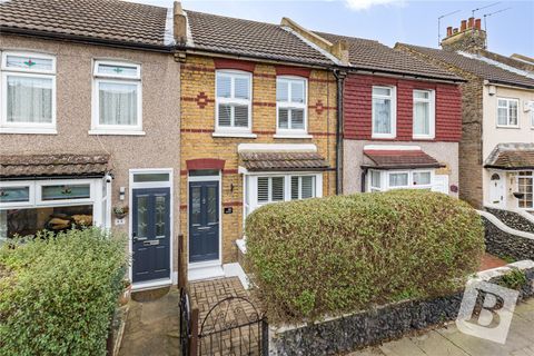 2 bed terraced house for sale in Cecil Road, Gravesend, Kent DA11, £300,000 - Zoopla