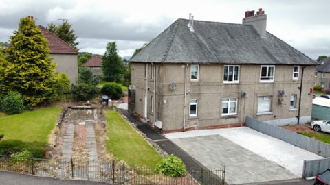 Kirkton Avenue, Barrhead G78, 2 bed flat for sale, £72,000 - Zoopla
