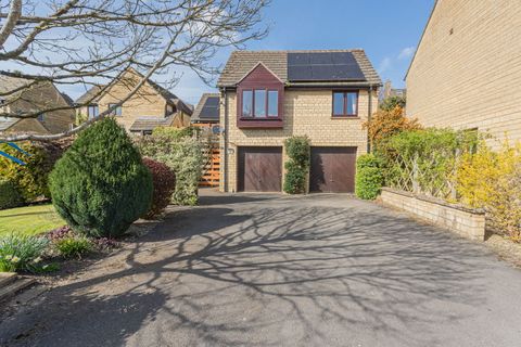 4 bed detached house for sale in Sandford Leaze, Avening GL8, £550,000 ...