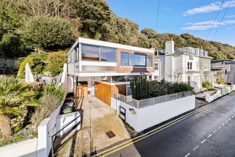 Radnor Cliff, Folkestone CT20, 4 bed detached house for sale, £700,000 ...