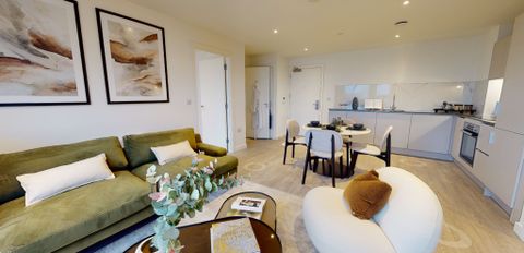 Dumballs Road, Cardiff CF10, 2 bed flat to rent, £1,697 pcm - Zoopla