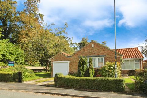Glebe Meadow, Sharow, Ripon HG4, 3 bed detached bungalow for sale, £ ...