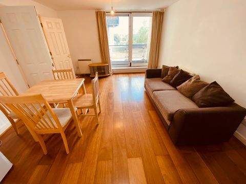 Fishguard Way, London E16, 2 bed flat to rent, £1,850 pcm - Zoopla