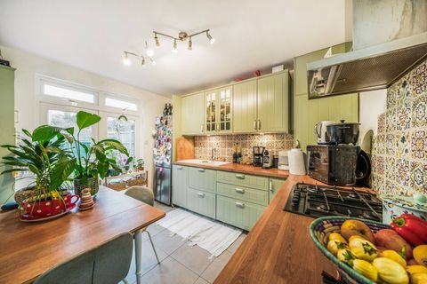 Chapter Road, Willesden Green, London NW2, 1 bed flat for sale, £ ...