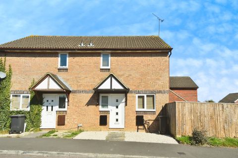 2 bed semi-detached house for sale in Olive Grove, Swindon SN25, £ ...