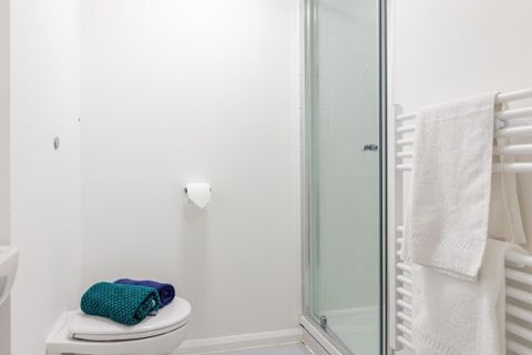 1 bed flat to rent in Devon Street, Liverpool L3, £563 pcm - Zoopla