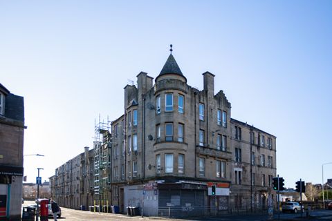 Ferguslie Walk, Paisley PA1, 1 bed flat for sale, £50,000 - Zoopla
