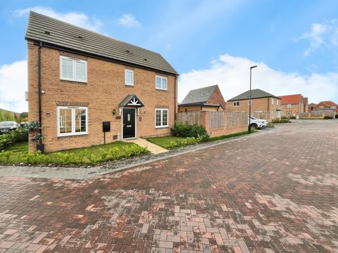 Trapper Grove, New Rossington, Doncaster DN11, 3 bed semi-detached ...