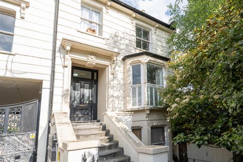1 bed flat for sale in Shacklewell Lane, Hackney E8, £475,000 - Zoopla
