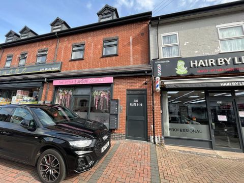 2 bed flat to rent in Slade Road, Erdington, Birmingham B23, £900 pcm ...