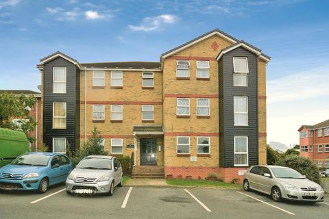 Slade Road, Ryde PO33, 2 bed flat to rent, £700 pcm - Zoopla