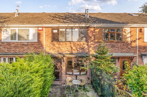 Lawns Terrace, Leeds, West Yorkshire LS12, 2 bed terraced house for ...