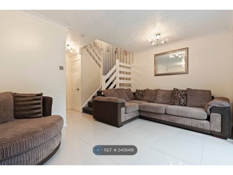 Knights Manor Way, Dartford DA1, 3 bed semi-detached house to rent, £2,200 pcm - Zoopla