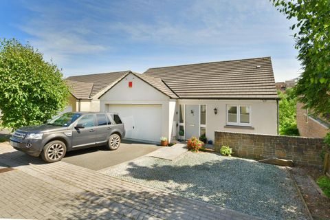4 bed detached house for sale in Oak Apple Close, Pillmere, Saltash ...