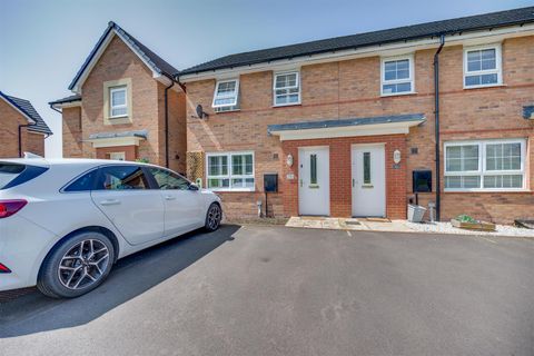 Juniper Avenue, Somerford, Congleton CW12, 3 bed semi-detached house ...