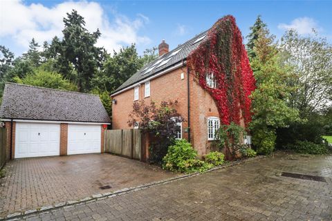 5 bed detached house for sale in Upper Mount Street, Fleet, Hampshire ...