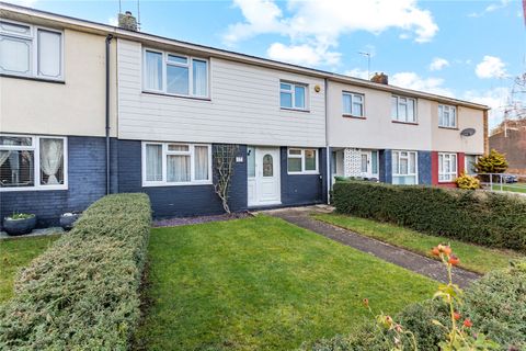 Mollands, Basildon, Essex SS16, 3 bed terraced house for sale, £300,000 ...
