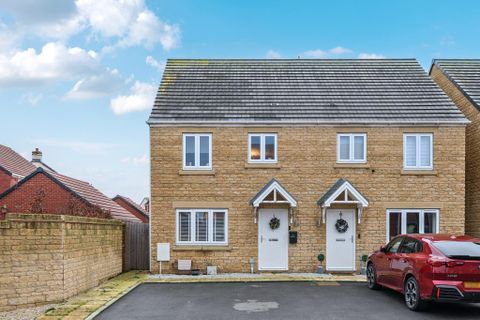 Rapide Crescent, Witney OX29, 3 bed semi-detached house for sale, £ ...