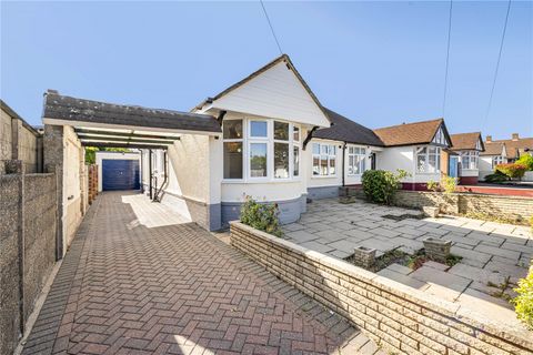 Glasbrook Avenue, Twickenham TW2, 3 bed bungalow for sale, £600,000 ...