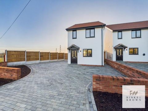 Rookery Hill, Corringham, Essex SS17, New home, 2 bed detached house ...